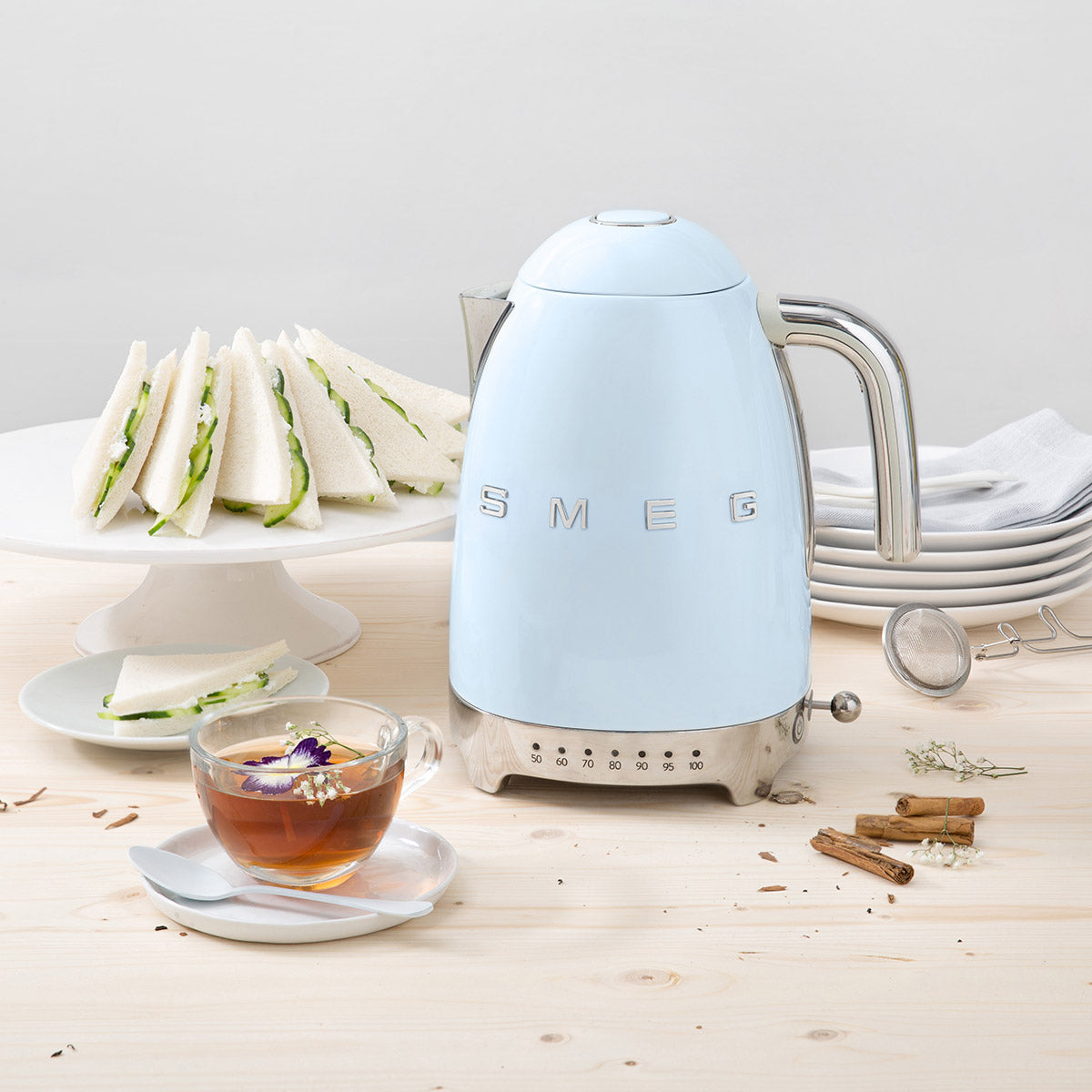 Pastel coloured kettle store
